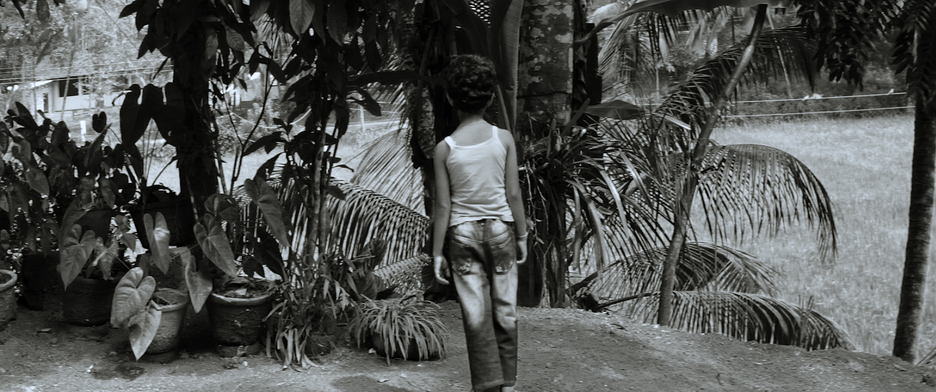 Canyon Cinema : Now Available: Rajee Samarasinghe’s Agantukayan / Strangers